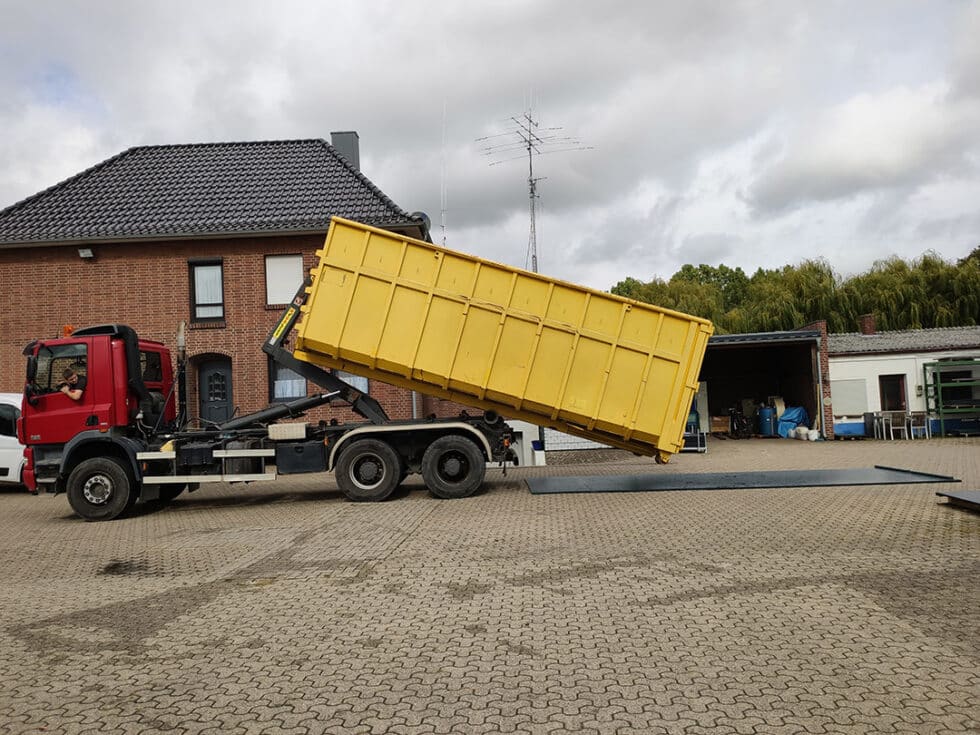 1A Container-Bodenschutzplatte jetzt für Abrollcontainer